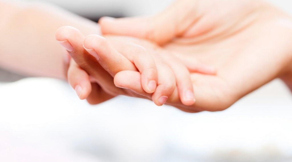 Clingy baby : My experience and learnings of dealing with a clingy son